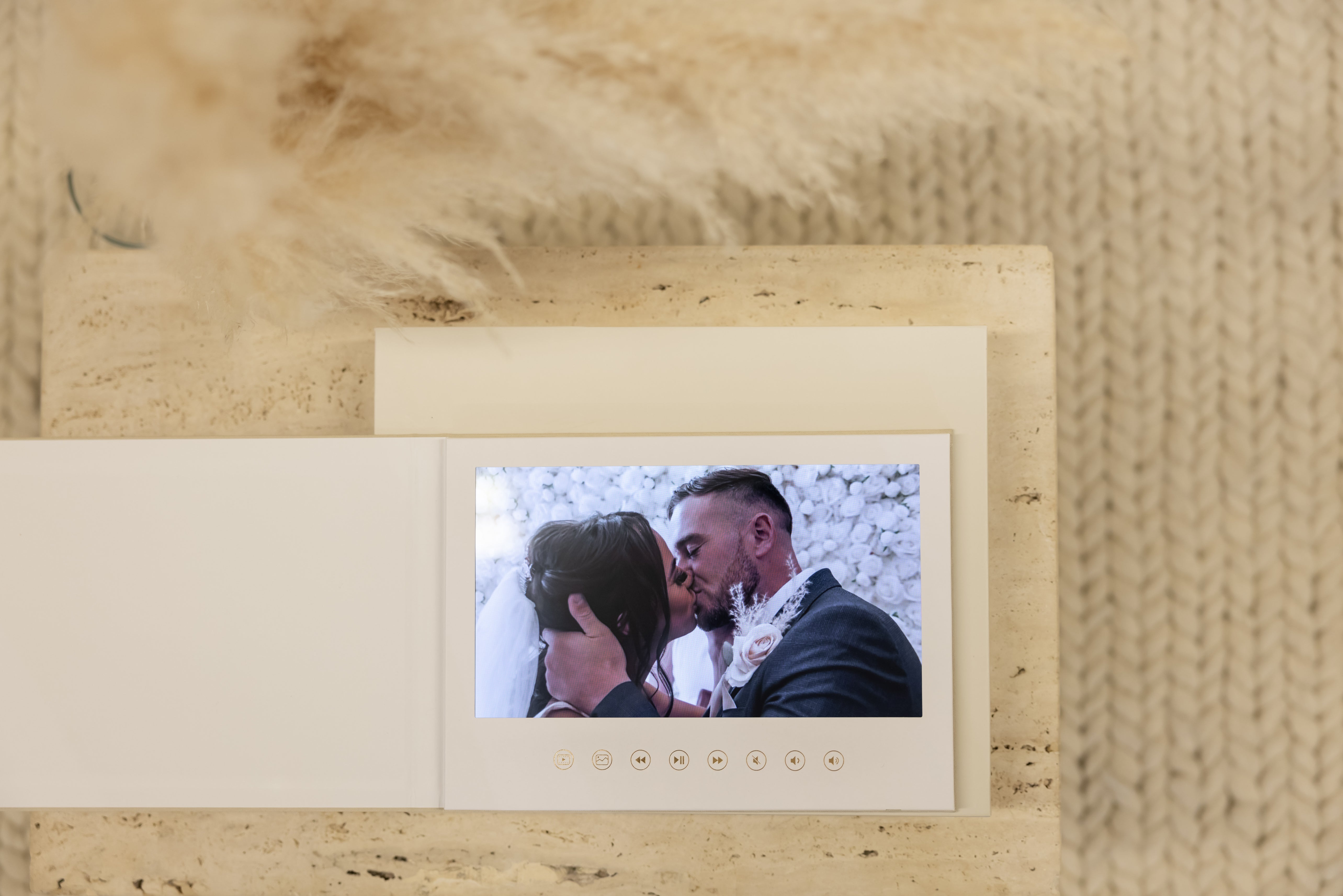 The Visual Book: Memory Preservation with Video Books & Audio Greeting ...